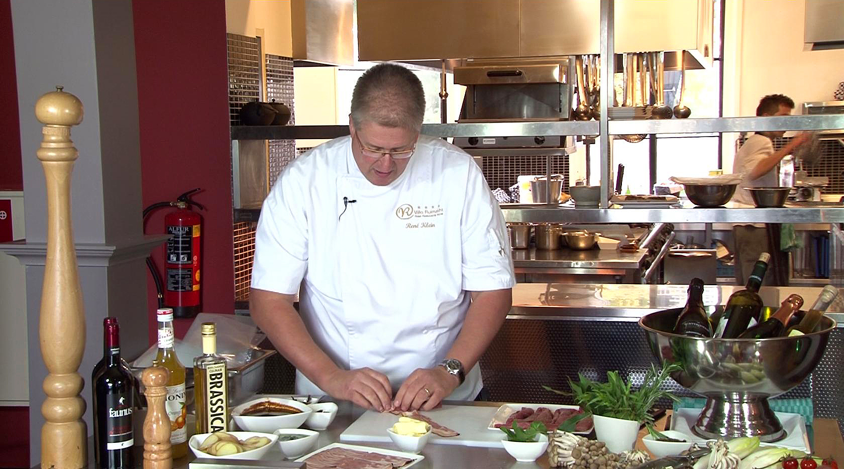 Chefkok René Klein bewijst dat het kan: koken in je vaatwasser - Culy