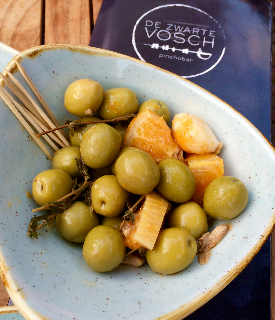 De Zwarte Vosch: Spaanse pinchos aan de Utrechtse gracht - Culy