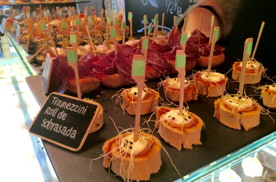 De Zwarte Vosch: Spaanse pinchos aan de Utrechtse gracht - Culy