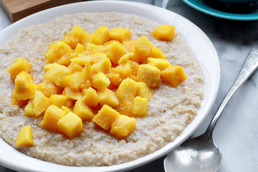 Zoete havermoutpap gemaakt met kokoswater - Culy