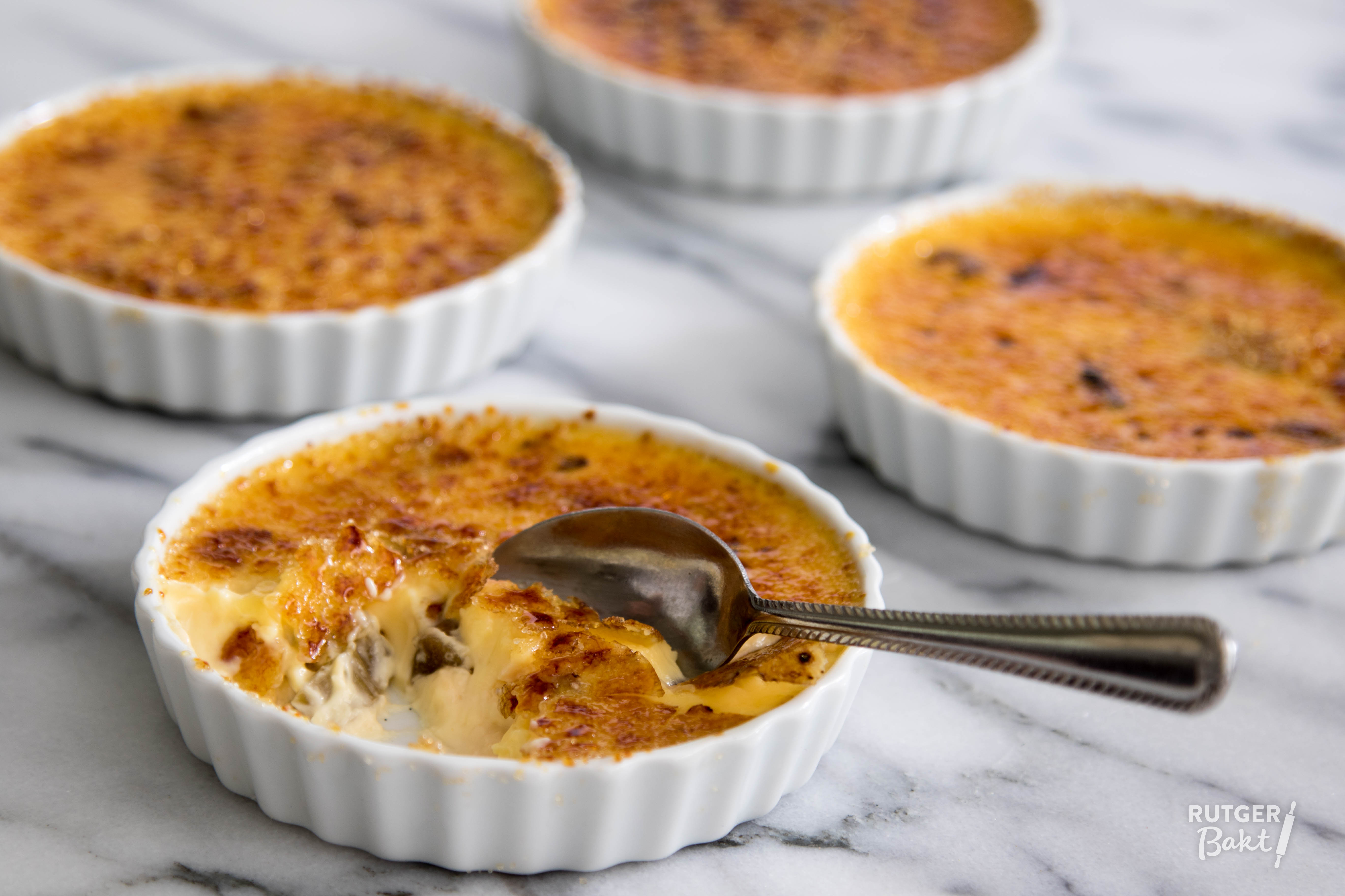 Crème brûlée met rabarber van Rutger - Culy