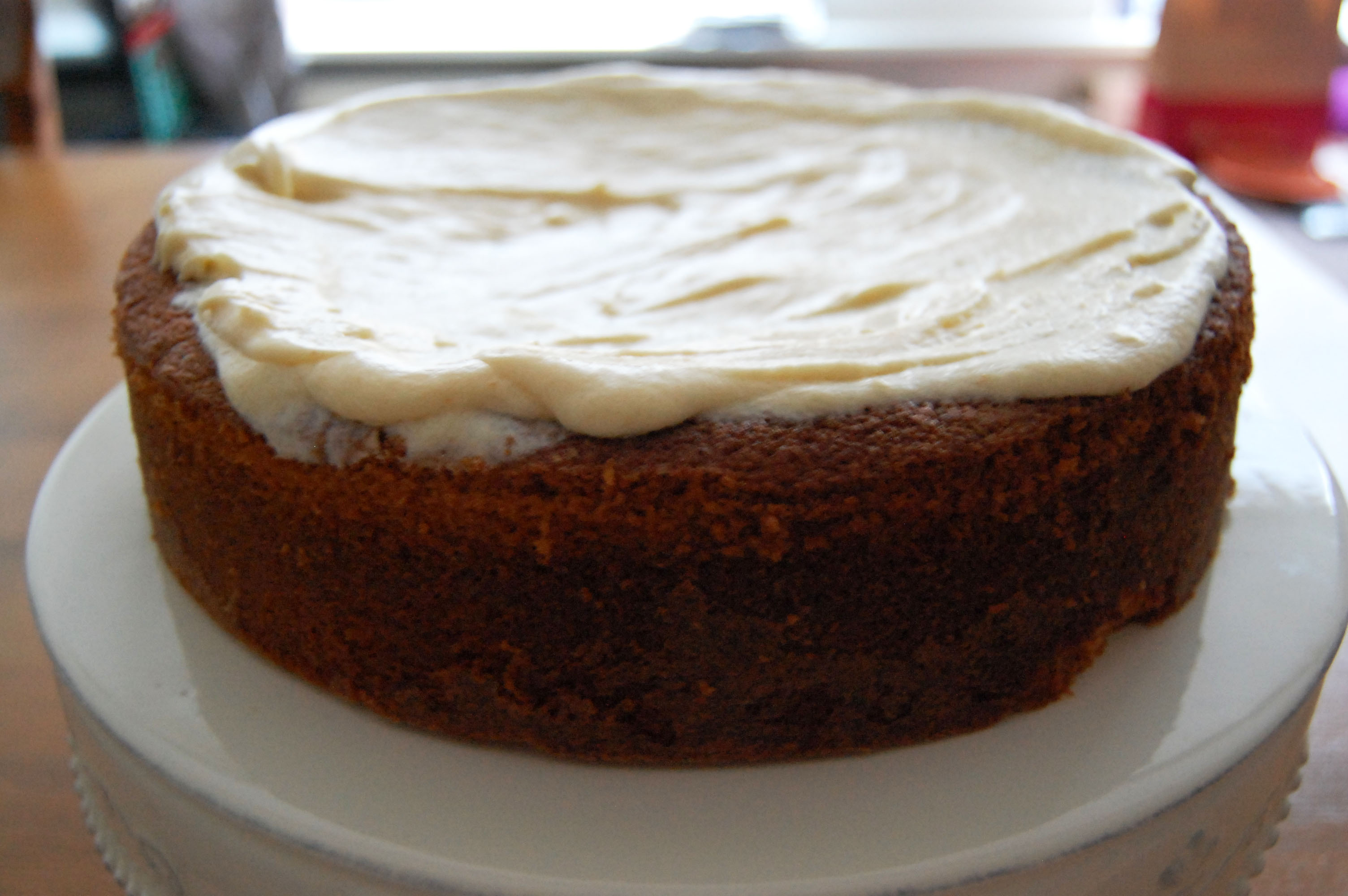 Botercake met beurre noisette frosting - Culy