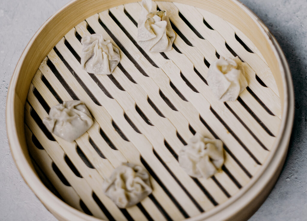 Zo gebruik je een stoommandje in de keuken - Culy