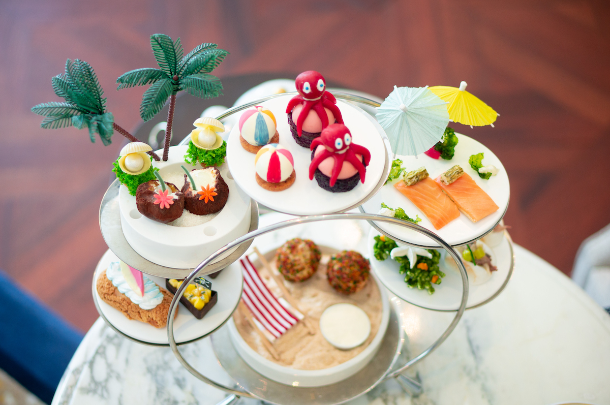 De zomerse high tea in Waldorf Astoria is verbluffend mooi - Culy