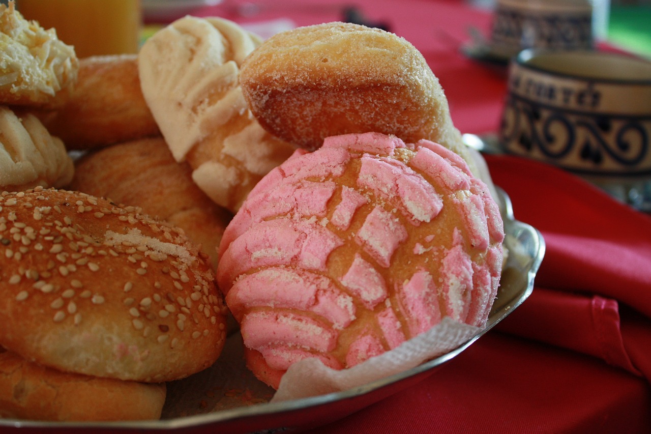 Concha: Mexicaanse zoete broodjes met een topping van koekjesdeeg - Culy