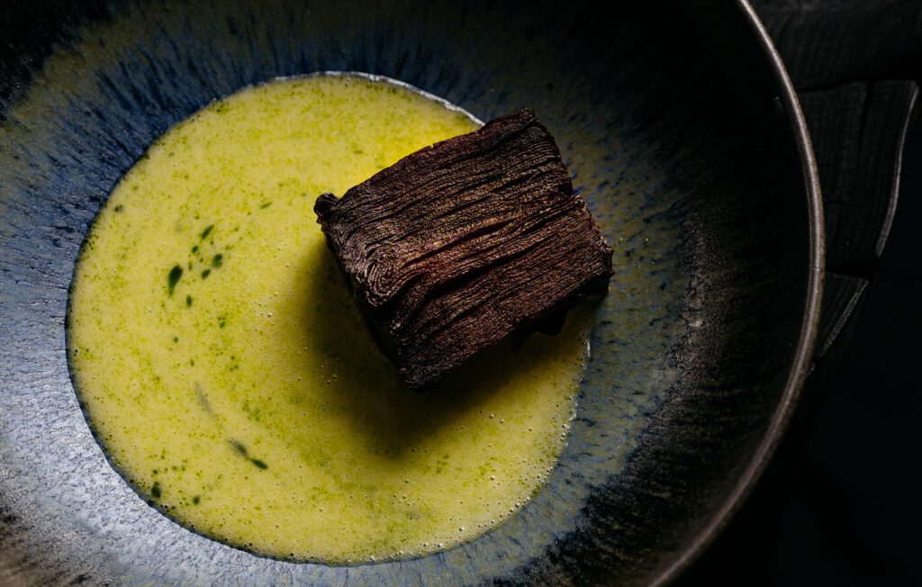 Rode biet millefeuille (dé signature dish van Joris Bijdendijk*) - Culy