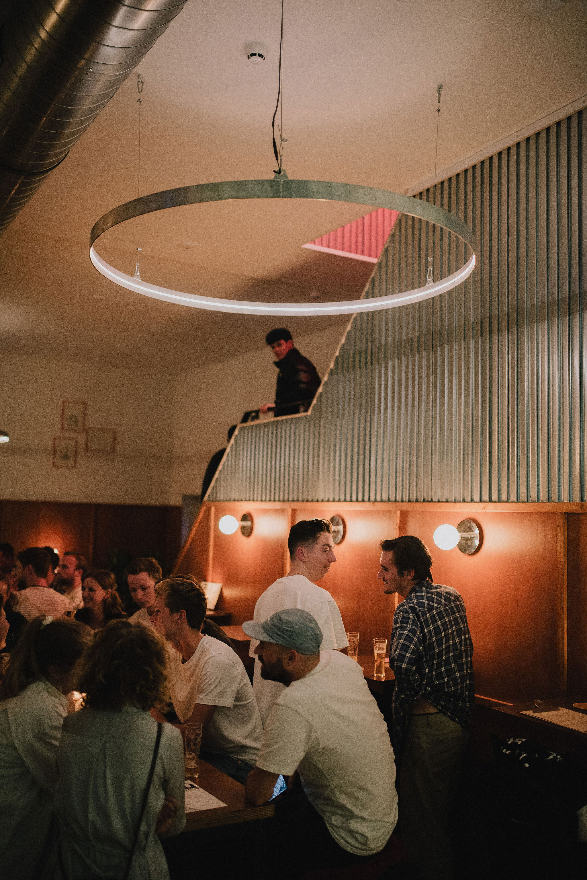 Cilinder bar is dé nieuwe (vegan) hotspot van Groningen waar alles kan ...