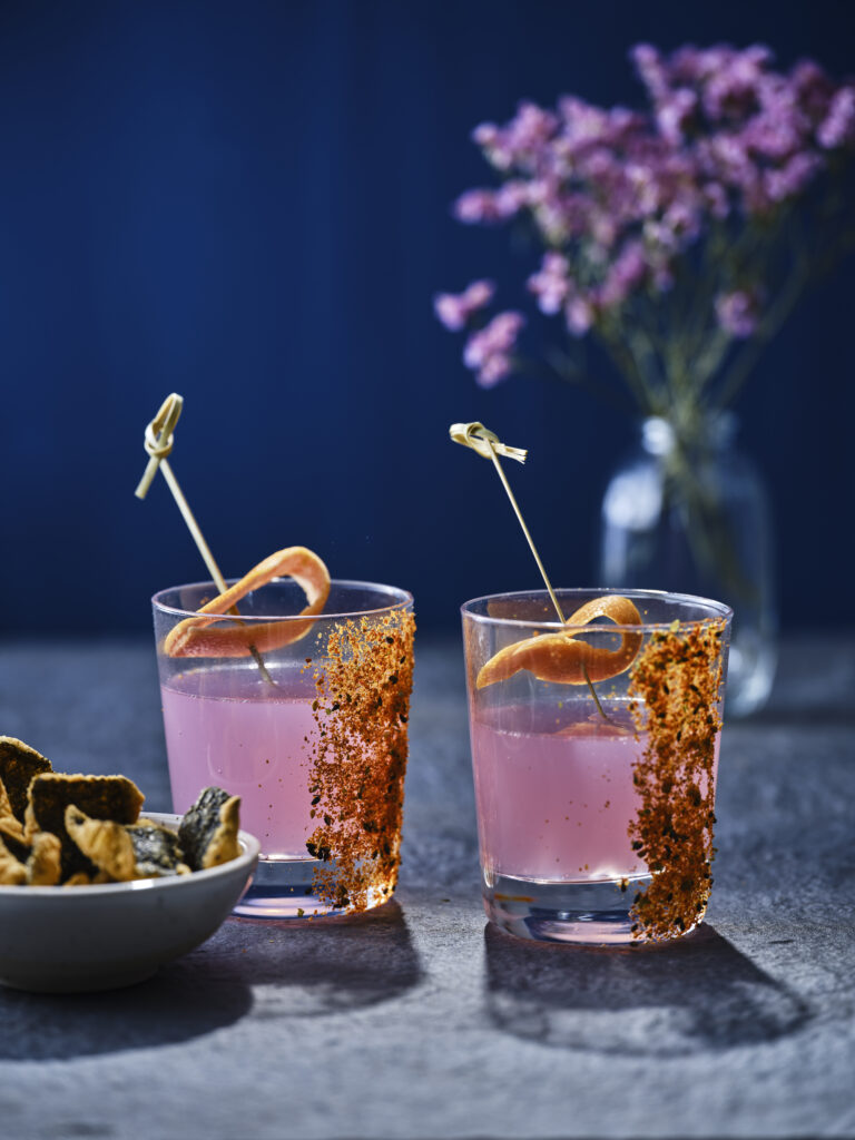 Don Gogo-cocktail (een roze Tom Collins met Pisco) - Culy