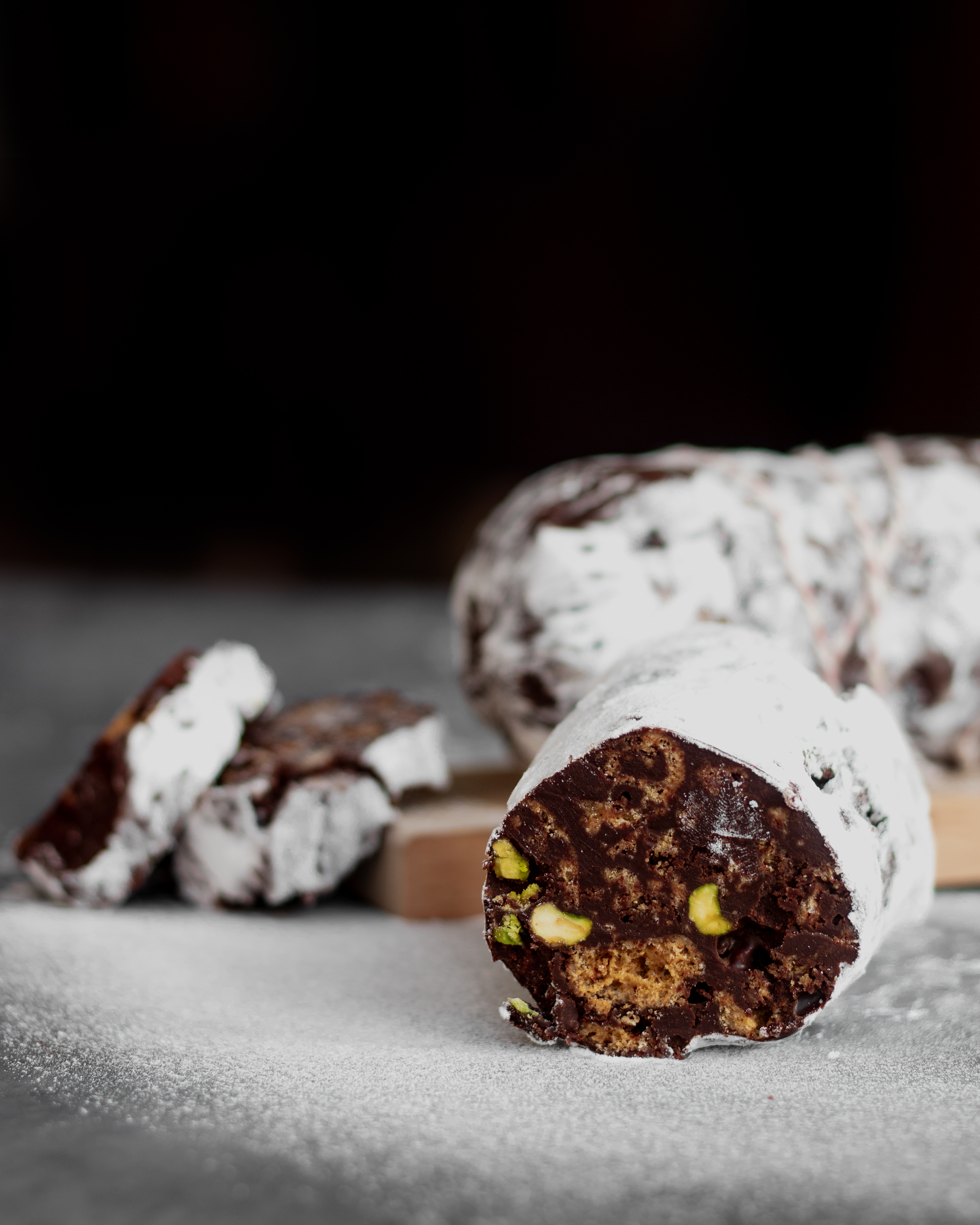 Chocolade-salami: het makkelijkste no-bake dessert ooit! - Culy