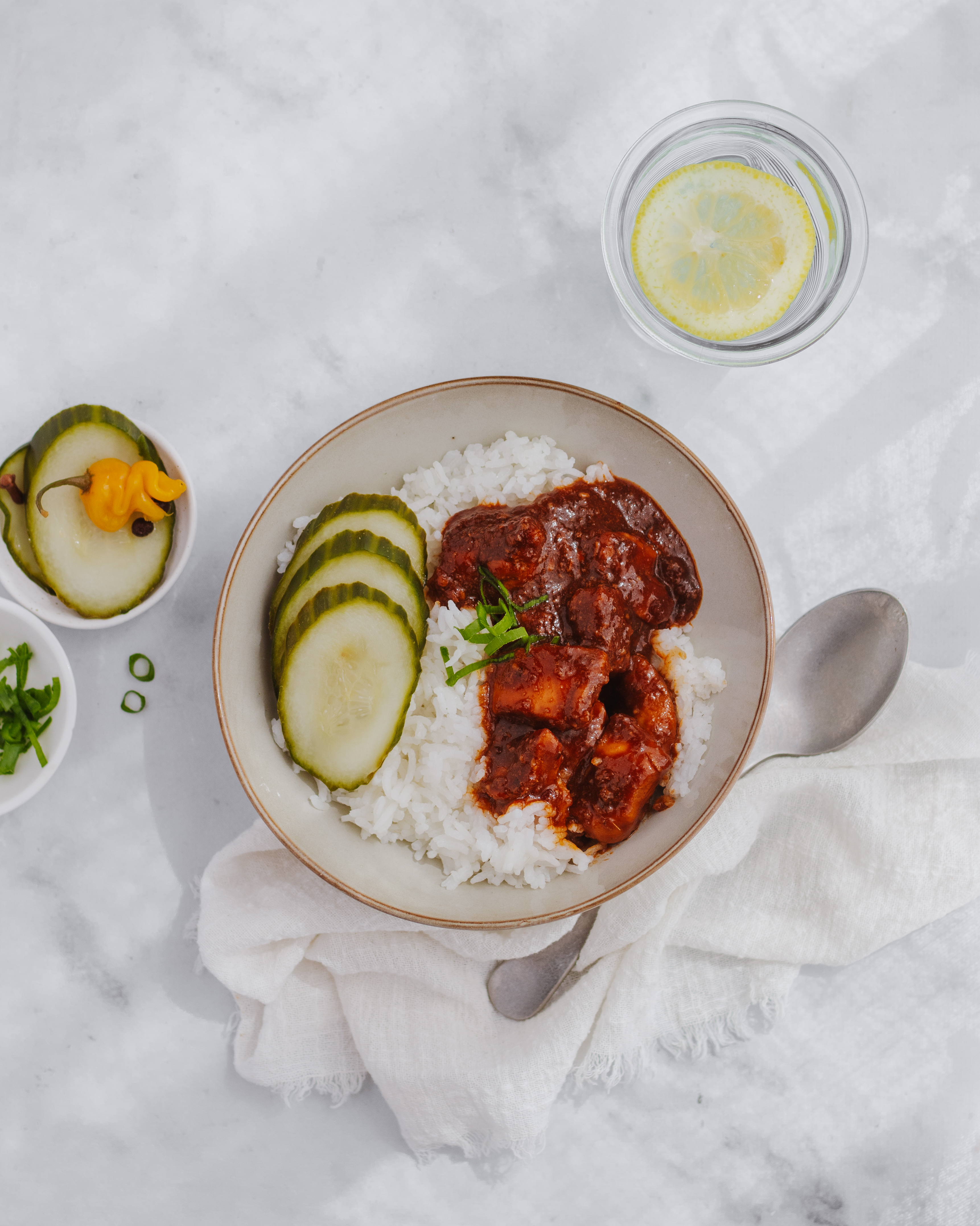 Ajam pangang (kip in ketjapsaus) met rijst - Culy